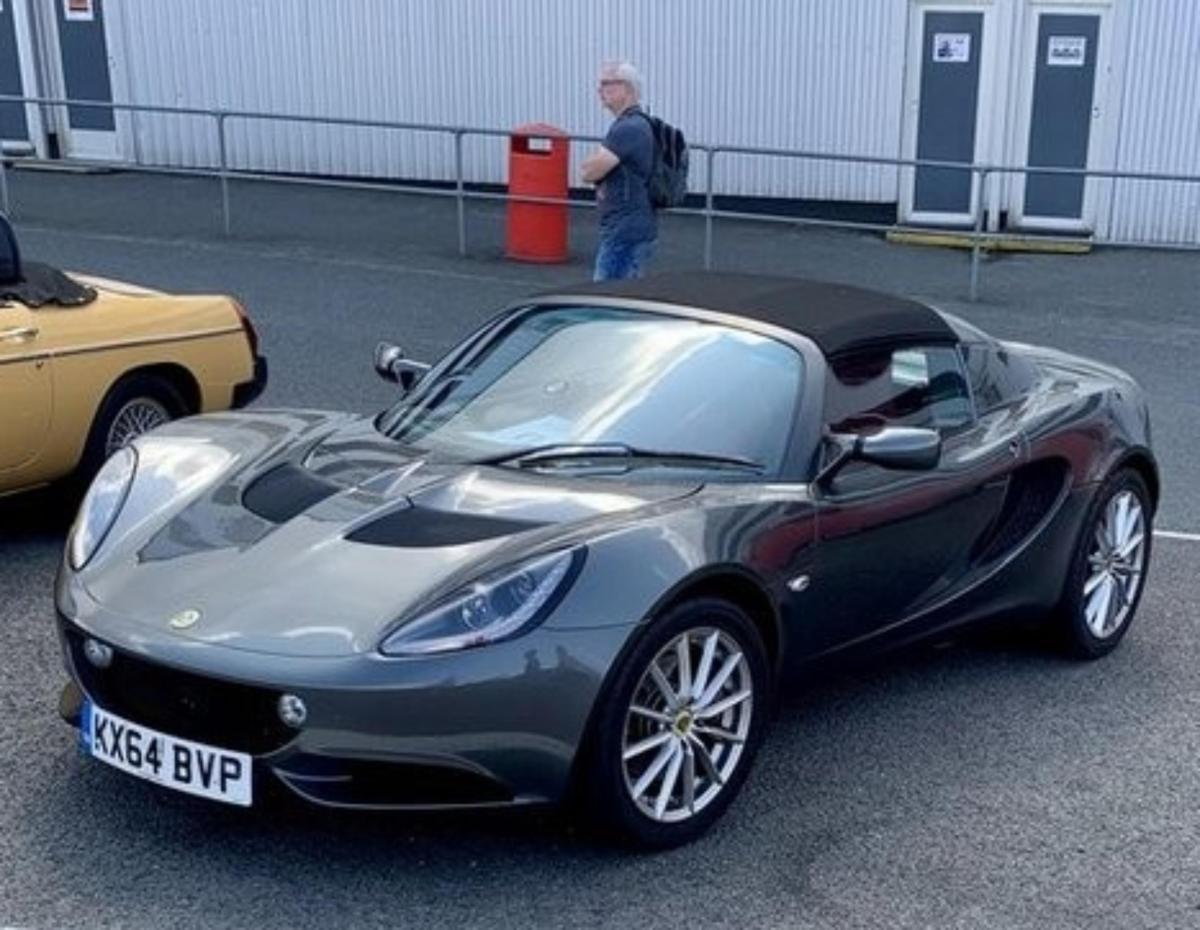 Lotus Elise 1.6 Touring Silverstone – Absolute Lotus